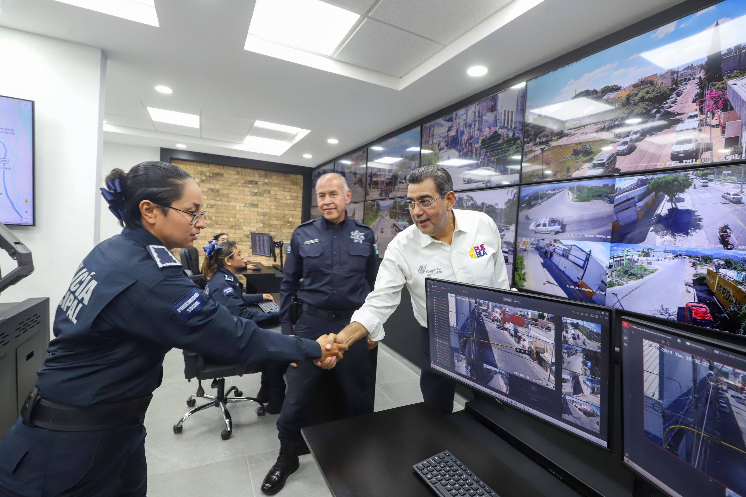 Inauguran área de videovigilancia del C5i y el Hospital Municipal de ...